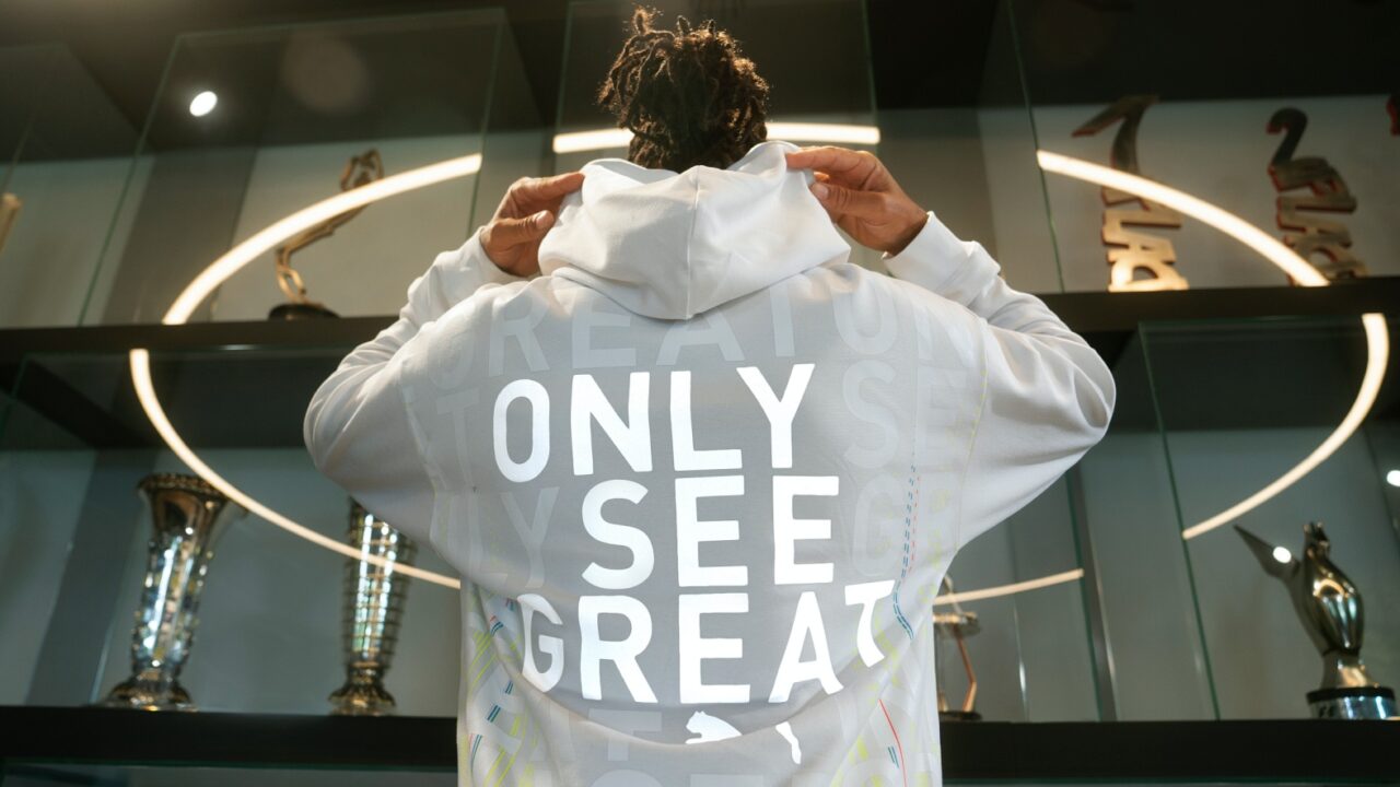 F1 Champion Lewis Hamilton speaks “Only See Great” - Splash PR