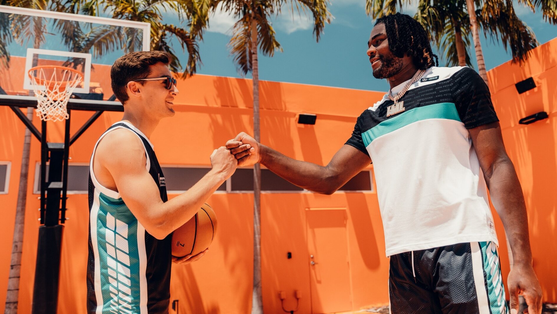 George Russell enjoys hoops session with Isaiah Stewart - Splash PR