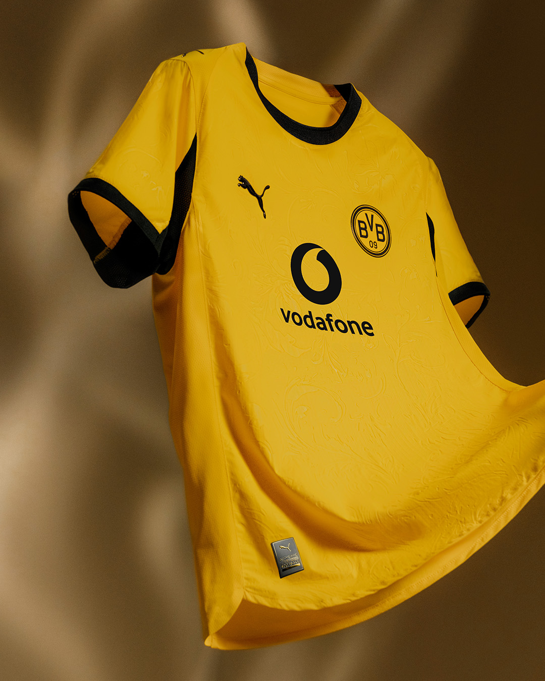 The loudest colours in football: BVB Cup Kit - Splash PR